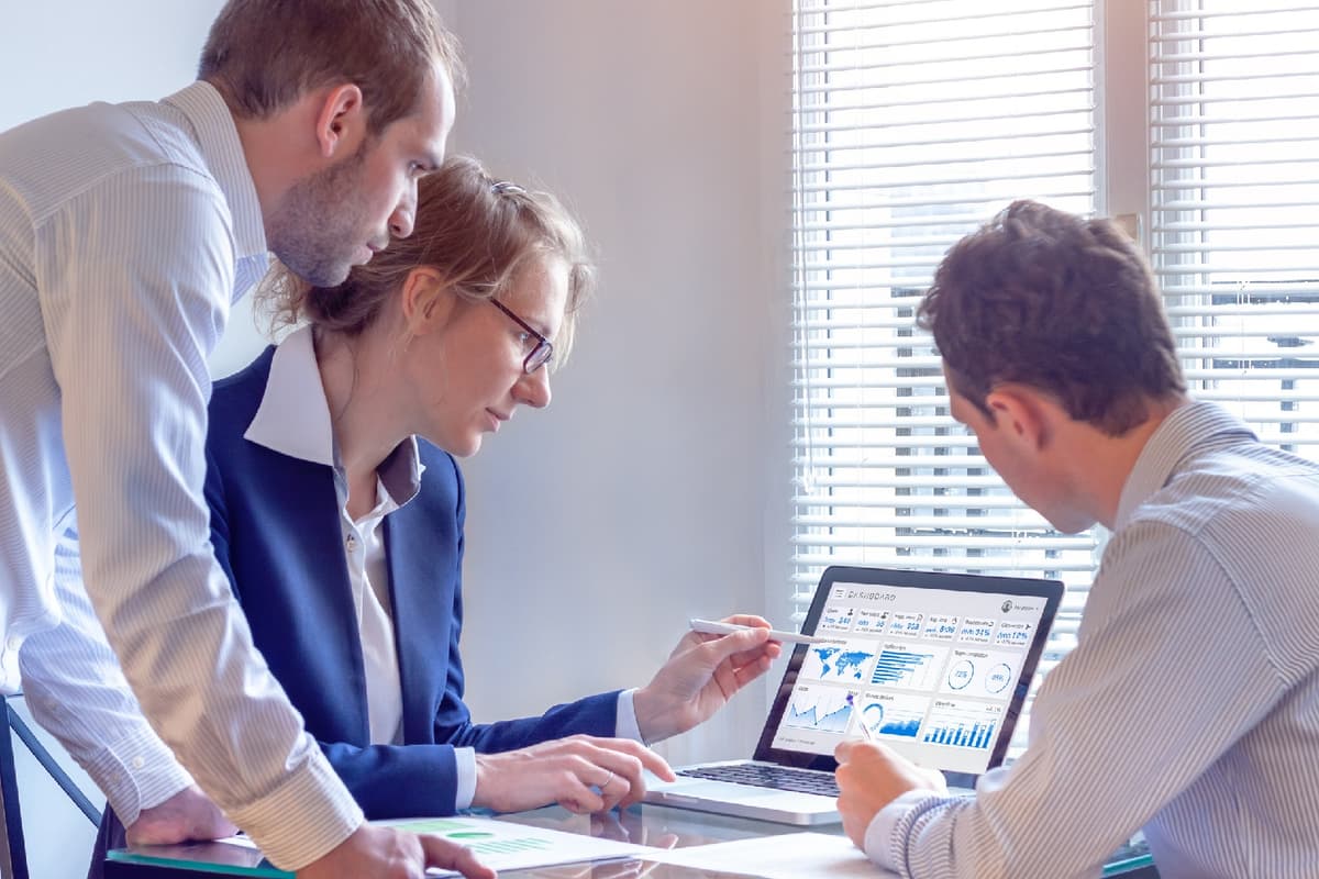 How to Conduct a Business Market Analysis