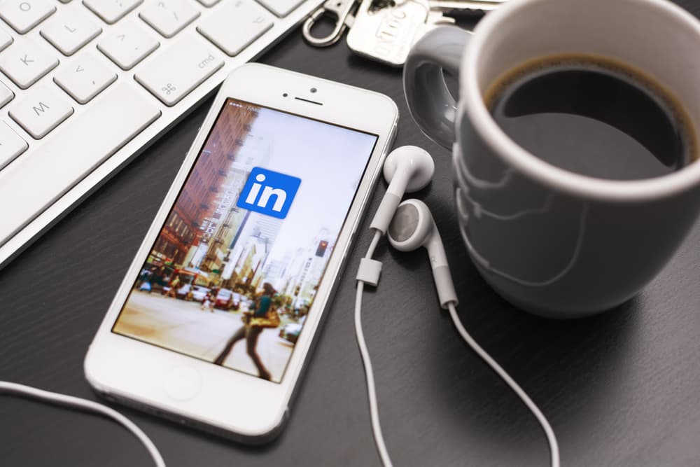 LinkedIn Job-Hunting Tactics That Get You Hired